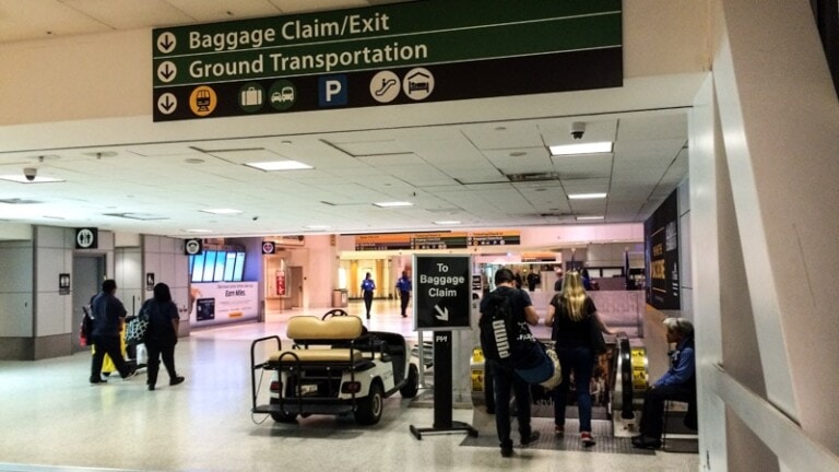 How to get from IAH Airport to downtown Houston with Bus 102