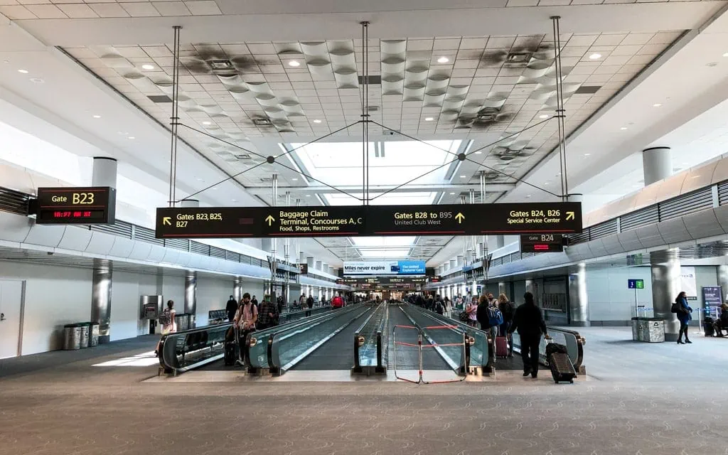 How to get from Denver Airport to Union Station by train