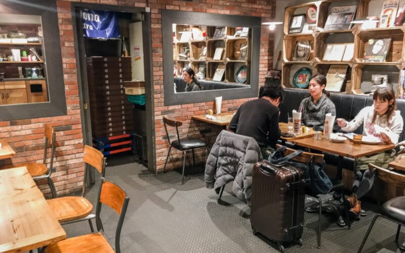 President Trump Set at Munch's Burger Shack in Tokyo, Japan - The ...